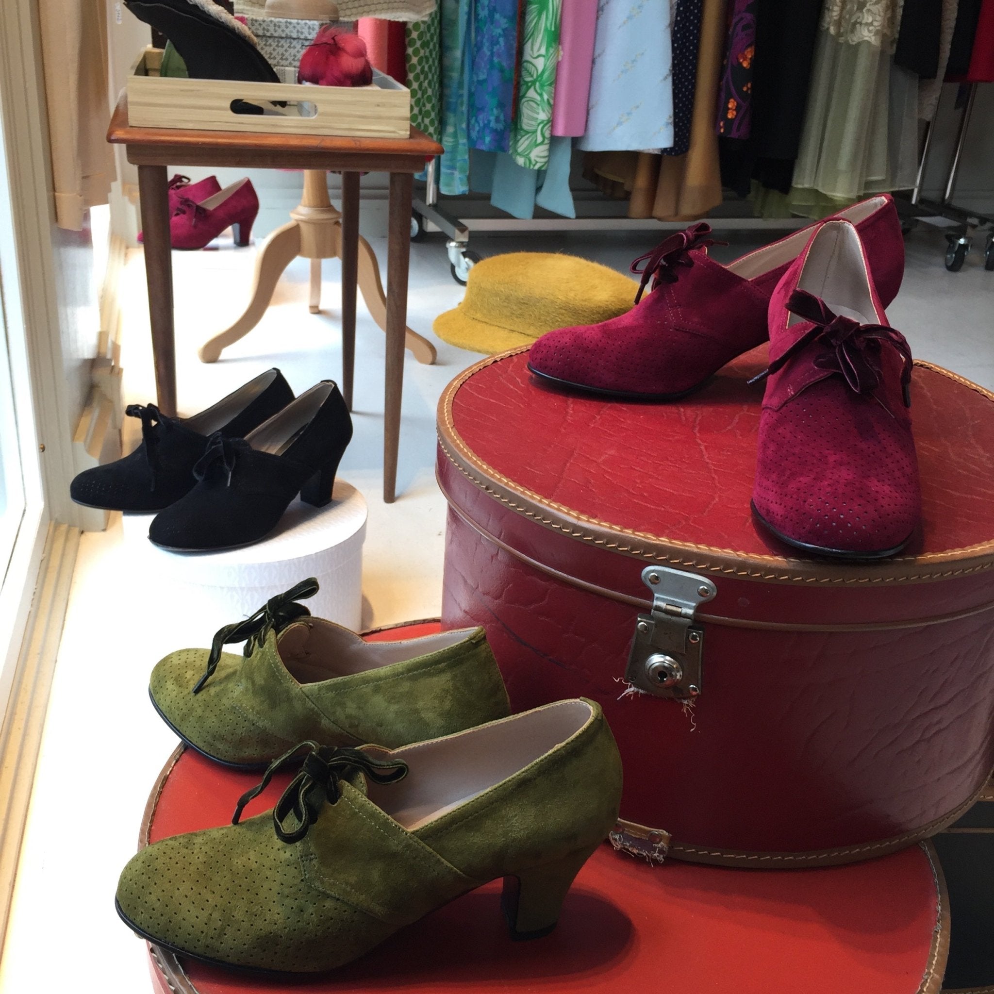 Vintage style shoes – memery